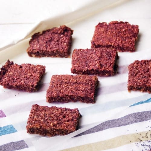 Healthy oat beetroot bars with poppy seeds - Sneaky Veg
