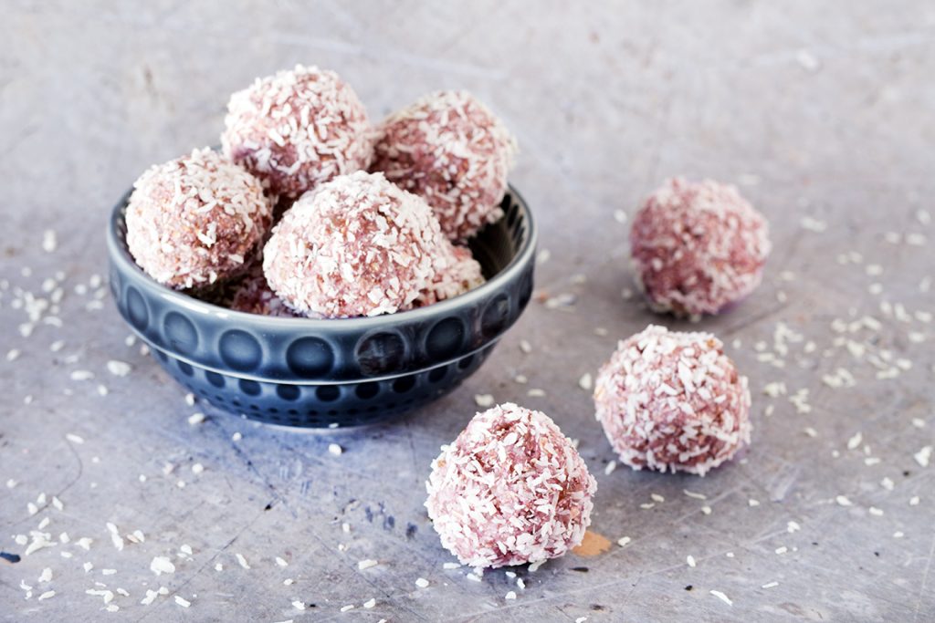 Coconut, almond and raspberry bliss balls - Sneaky Veg