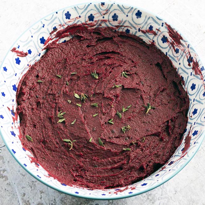 Roasted beetroot hummus dip with thyme (vegan) | Sneaky Veg