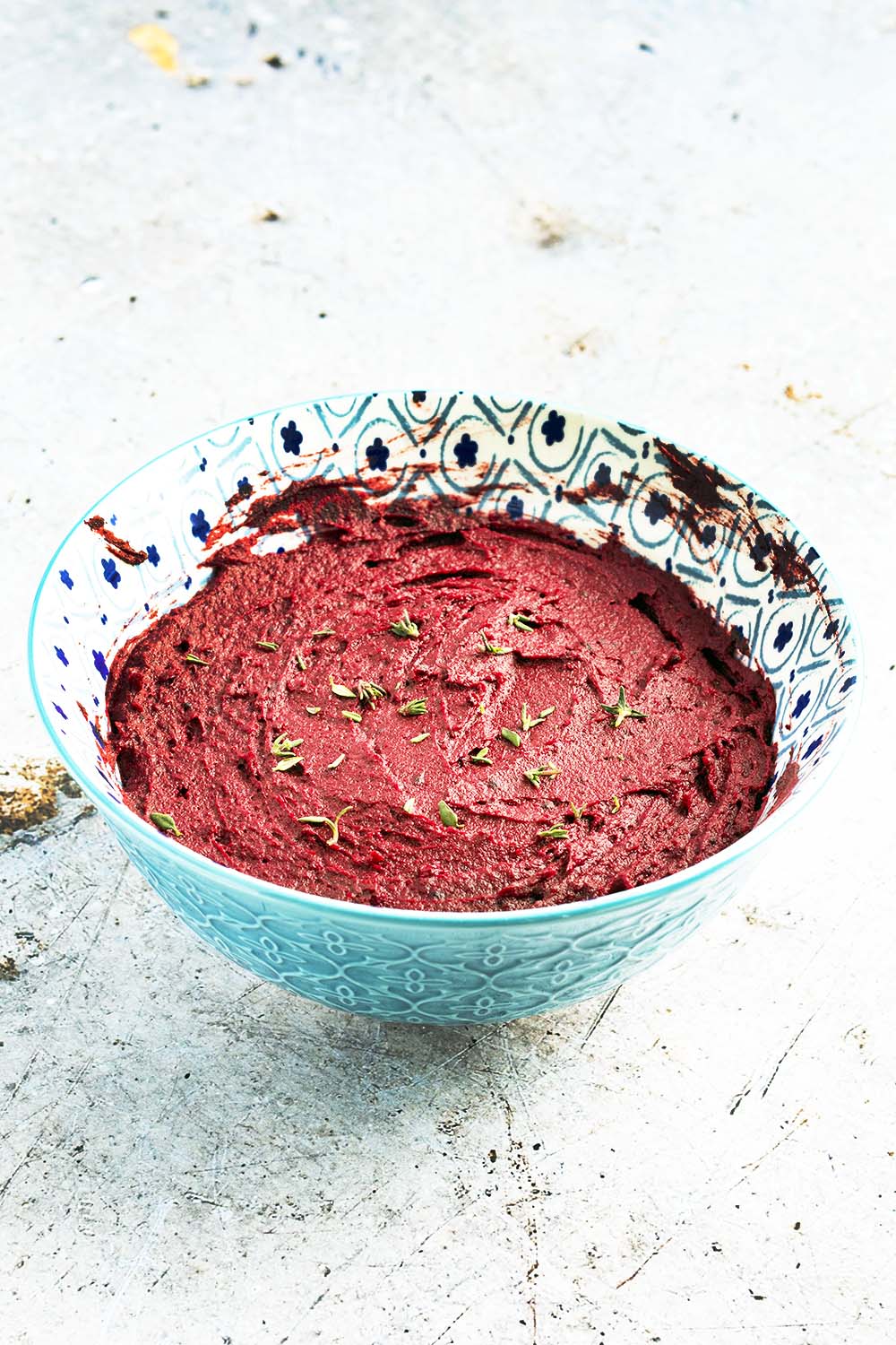 Roasted beetroot hummus - Sneaky Veg