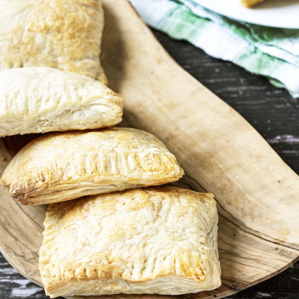 Quick potato curry puffs - vegan - Sneaky Veg