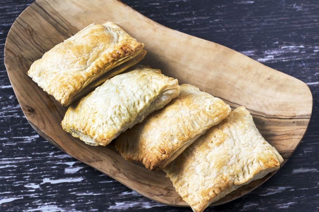 Quick potato curry puffs - vegan - Sneaky Veg