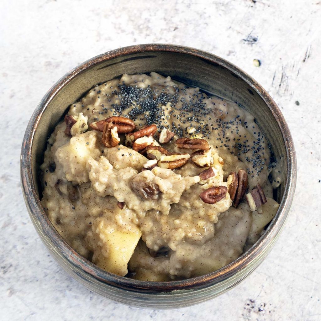 Apple and cinnamon porridge - Sneaky Veg